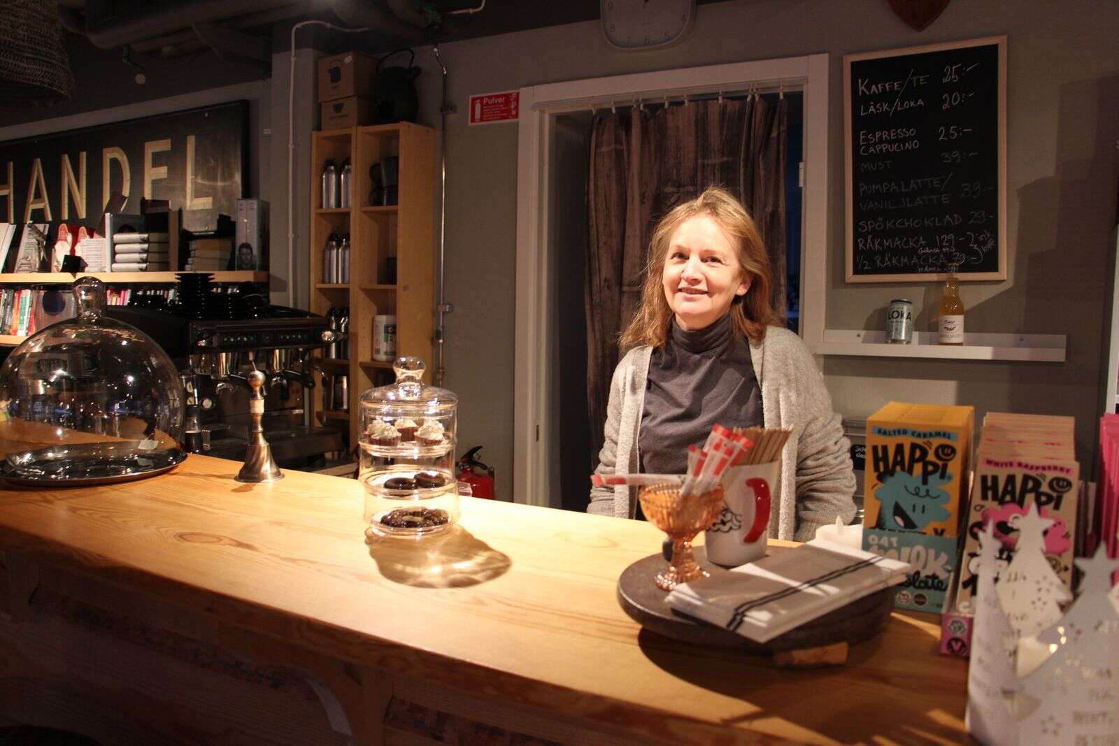 SLA - Salig blandning av fika, musik och böcker när det är dags för bokcafé