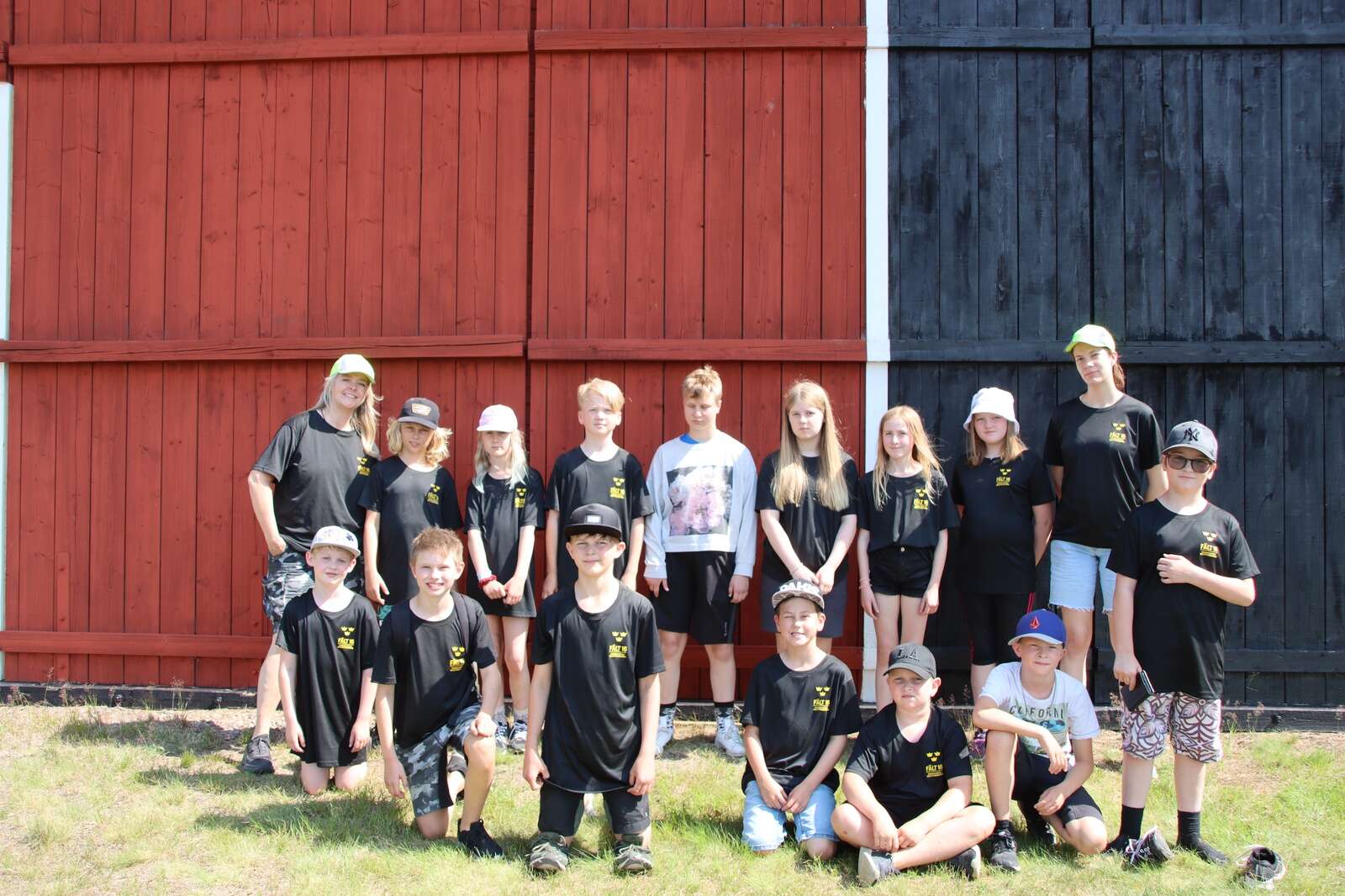 Barnen på kollo fick upptäcka Brattforsheden - bandvagnarna tog sig fram överallt - Filipstads ...